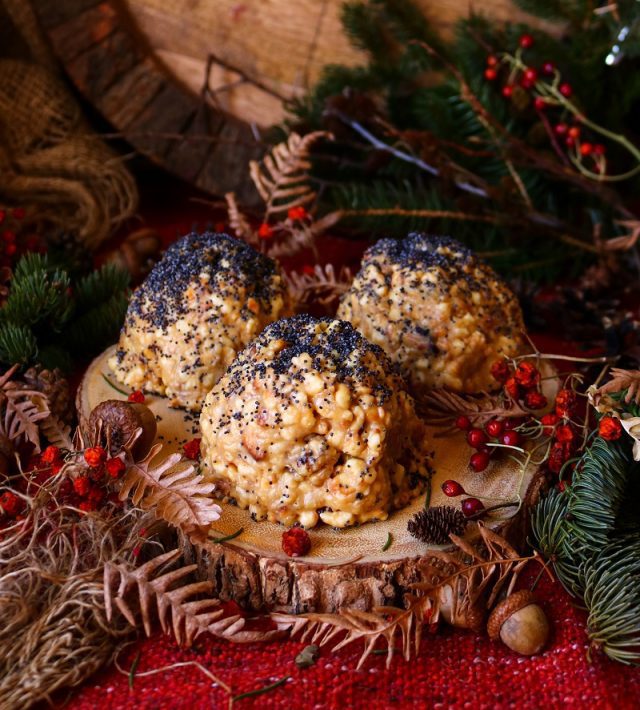 Dulce de Leche Cake (Russian Anthill Cake “Muraveinik”)