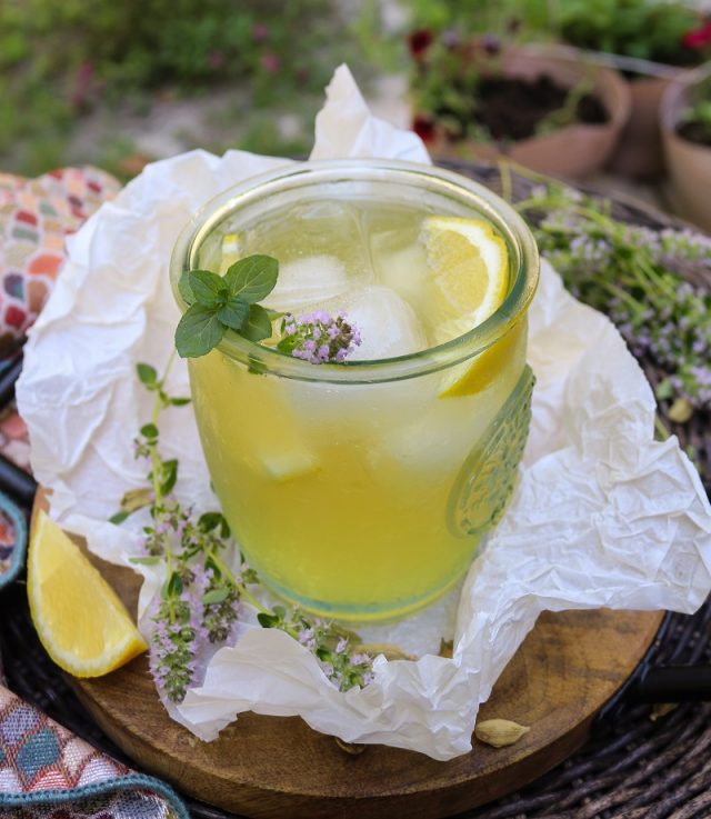 Cardamom Iced Green Tea with Maple Syrup and Lemon