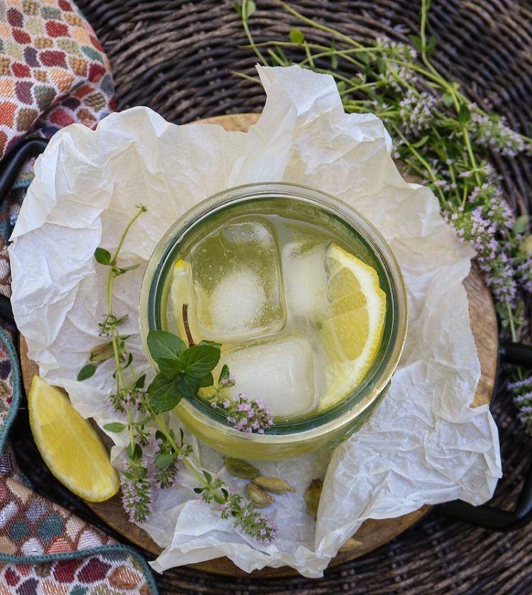 Cardamom Iced Green Tea with Maple Syrup and Lemon