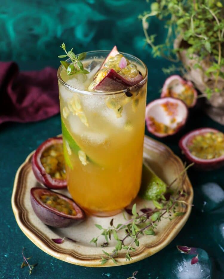 Passion Fruit Green Iced Tea with Honey and Lime