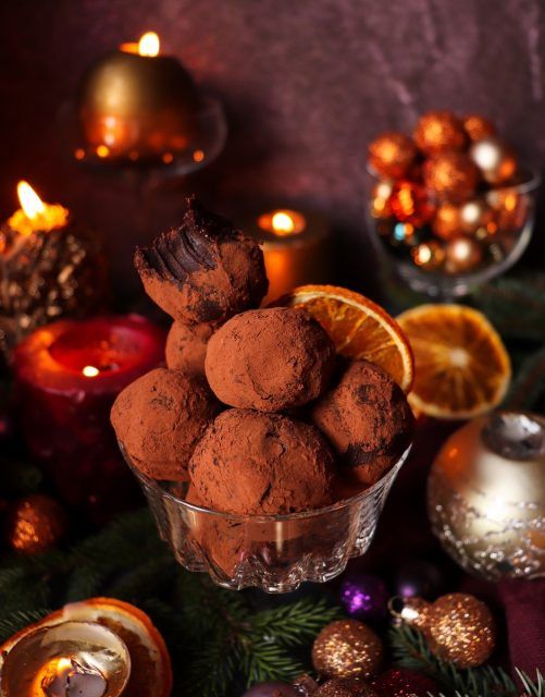 Festive Cointreau Chocolate Truffles