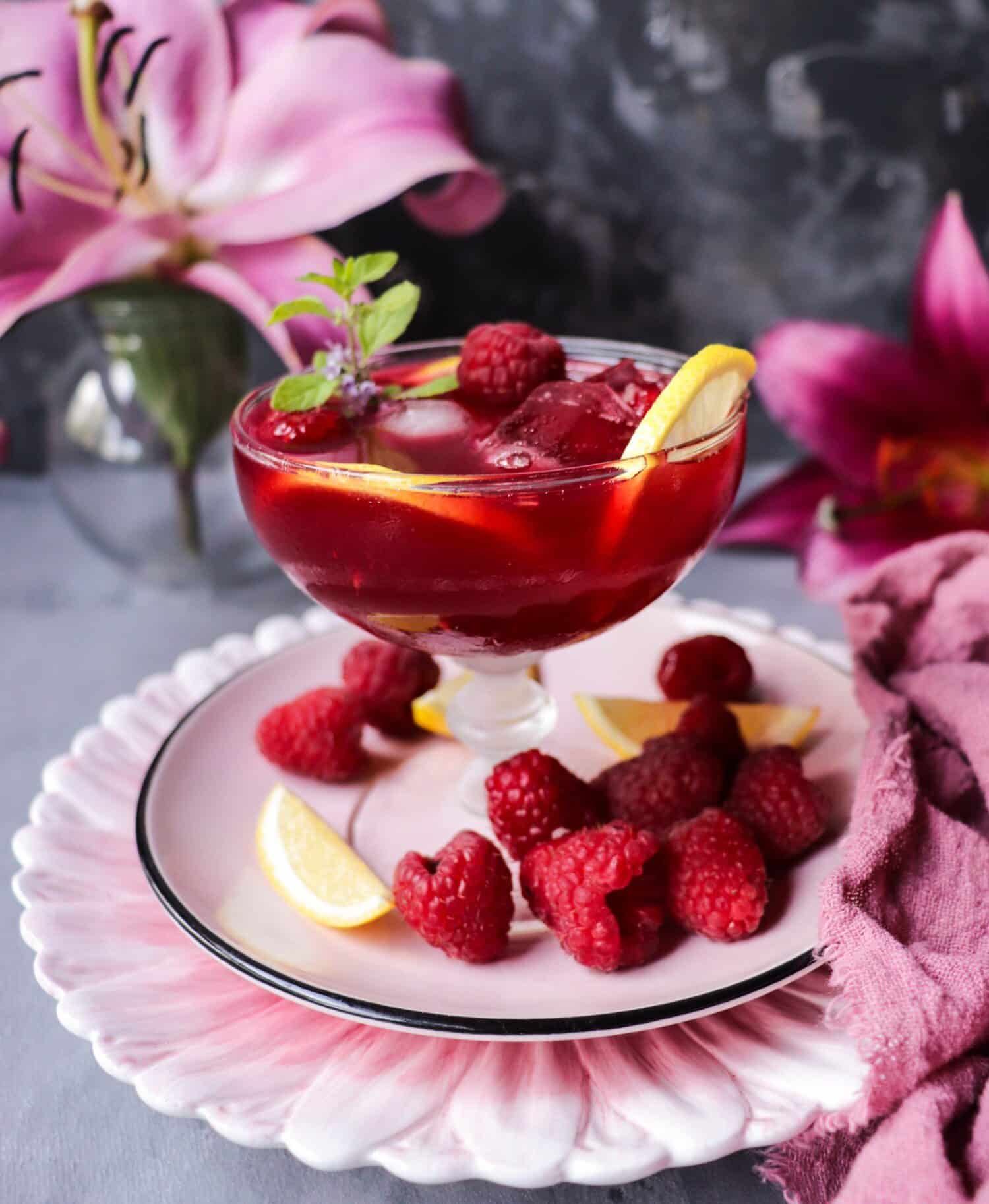 Raspberry Limoncello Gin Cocktail - Bright, Citrusy & Refreshing