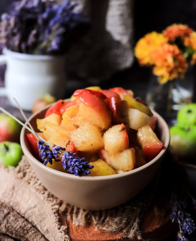 Maple Pecan Sautéed Apples (Skillet Apples with Cinnamon)