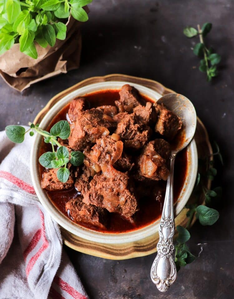 Hungarian Goulash (Gulyás) - Classic Paprika Beef Stew