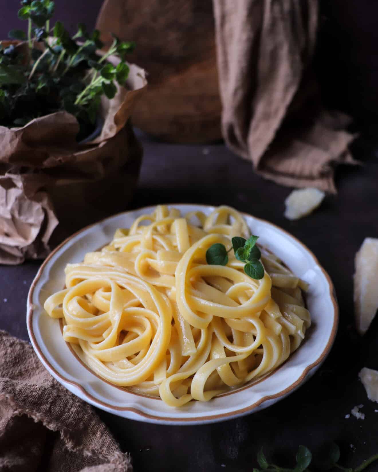 How to Make Italian Butter Pasta (Authentic Fettuccine al Burro)