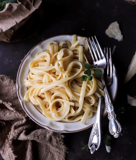 How to Make Italian Butter Pasta (Authentic Fettuccine al Burro)