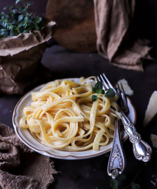 How to Make Italian Butter Pasta (Authentic Fettuccine al Burro)