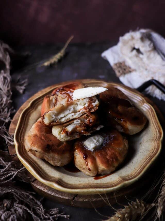 Newfoundland Toutons - Traditional Fried Bread Recipe